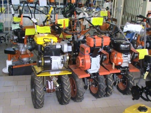 Bahçe ekipmanları ve teknolojileri Magazin Motobloki, Krasnodar, foto