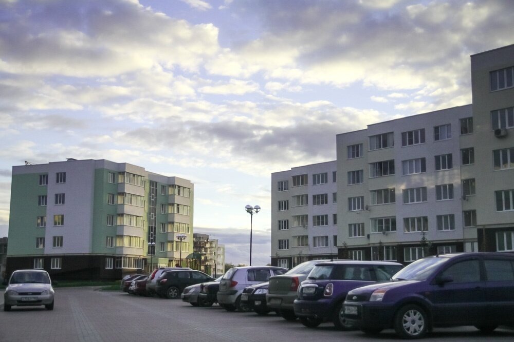 Yeni yerleşim alanlarındaki daireler ZhK Sovremennik Otdel prodazh, Kolomna, foto