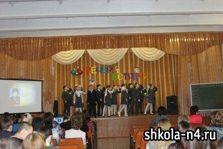 Ortaokul SOSh № 4 im. A. Ya. Pershina, Blagoveşçensk, foto
