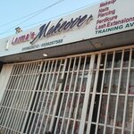 Lorma's Makeover (1st Avenue No:21A, Teshie), giyim mağazası  Gana'dan