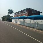 CornerStone International Academy (Abidjan Avenue No:4), ortaokul  Akra'dan