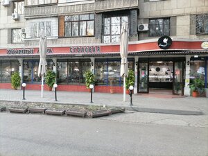 Zumrudu Anka (Tole Bi Street No:159), kafe  Almatı'dan