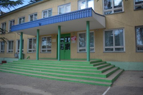 Ortaokul Рыбачьевская школа имени Героя Советского Союза С.П. Бедненко, Kırım Cumhuriyeti, foto