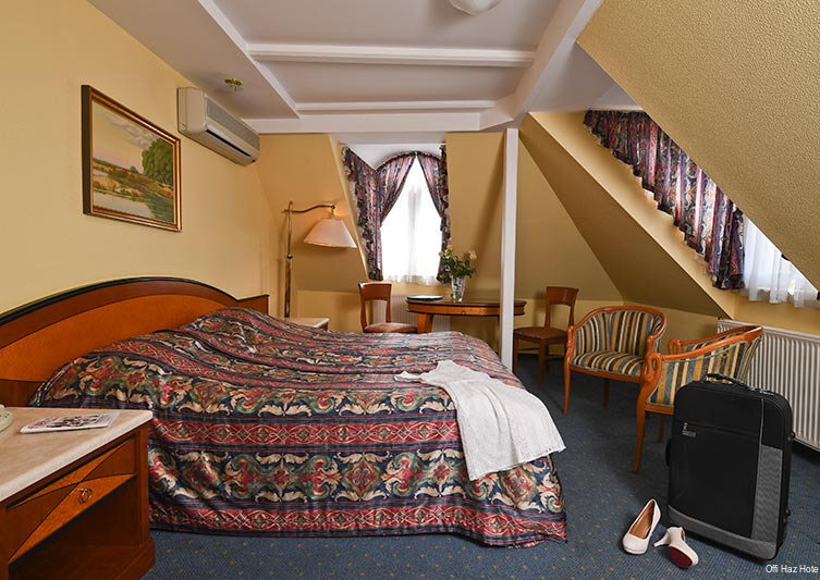 Otel Hotel Offi Haz, Eger, foto