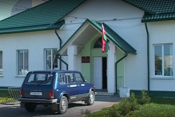 Sosyal yardım kuruluşları Territorialny tsentr Sotsialnogo Obsluzhivaniya Naseleniya Berezovskogo rayona Gu, Berioza, foto