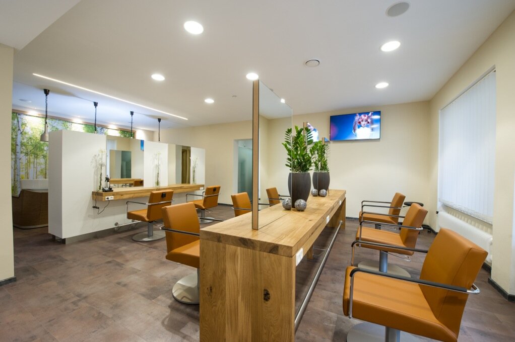 Kuaförler Haardesign Neumayr Intercoiffeur, Dünya, foto