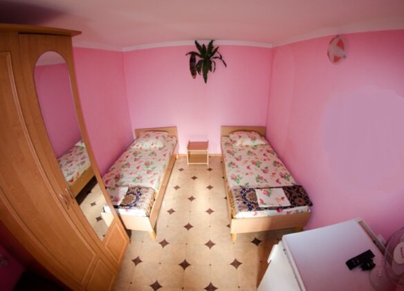 Otel Gostevoy dom U Tyoshchi 1, Feodosya (Kefe), foto