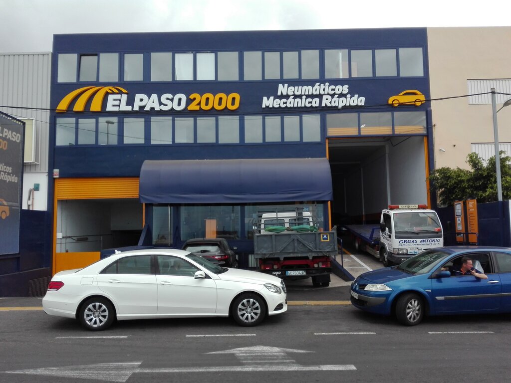 Otomobil servisi El Paso 2000, Kanarya Adaları, foto