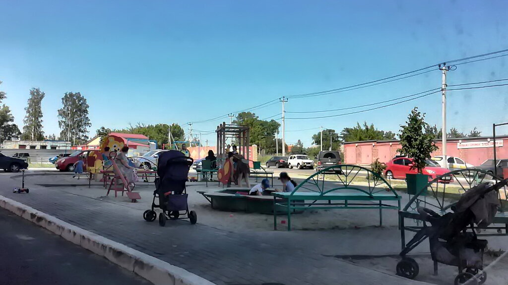 Oyun alanı Playground, Kursk, foto