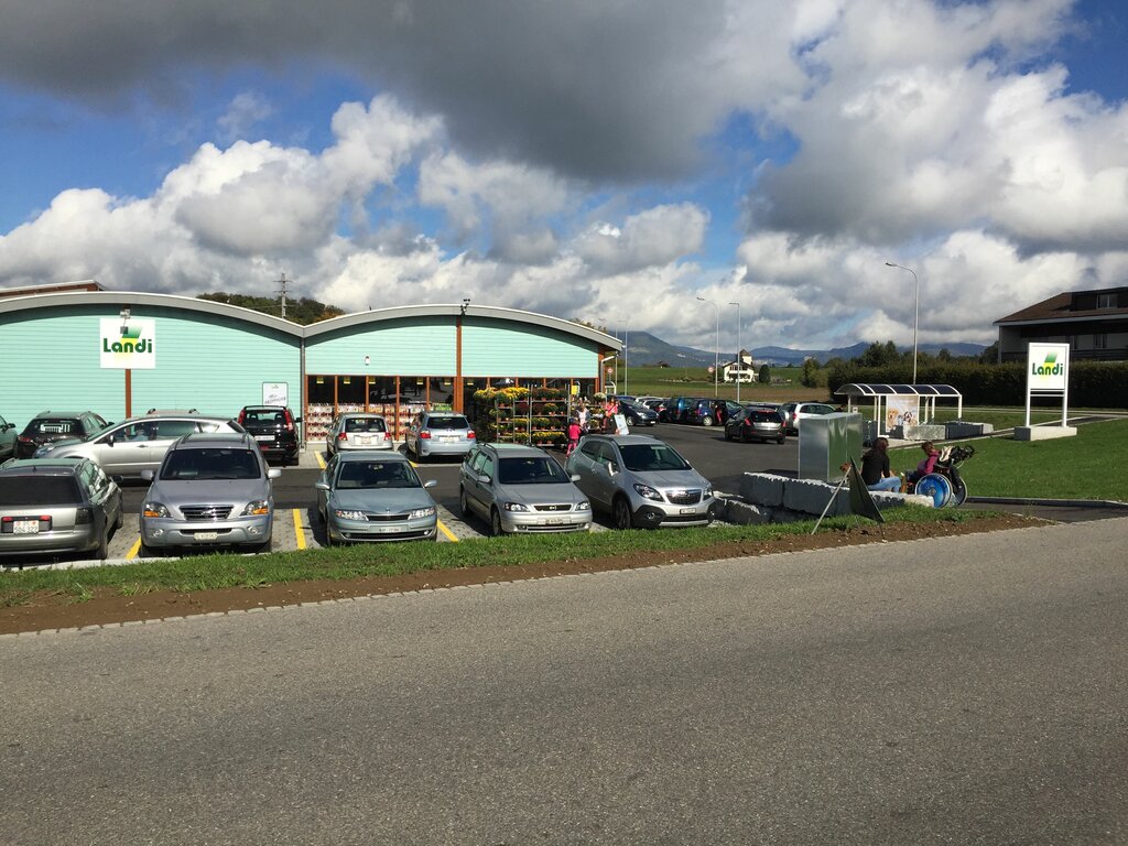 Tarım ürünleri firmaları Landi Buchsi, Genossenschaft, Bern, foto
