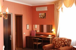 22 Kvadrata (Dvinskaya ulitsa No:19), otel  Çeliabinsk'ten