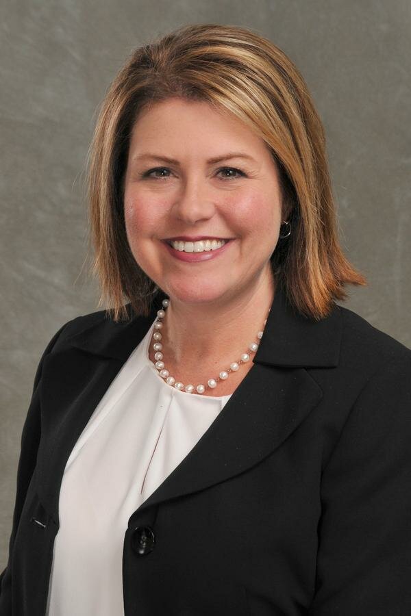 Yatırım fonu firmaları Edward Jones - Financial Advisor: Christy M Allen, Tennessee Eyaleti, foto