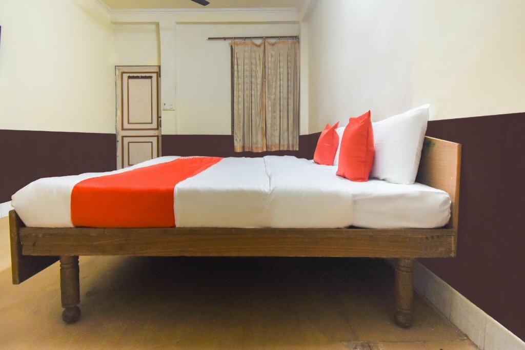 Otel Oyo 66920 Shikha Guest House, Uttarakhand, foto