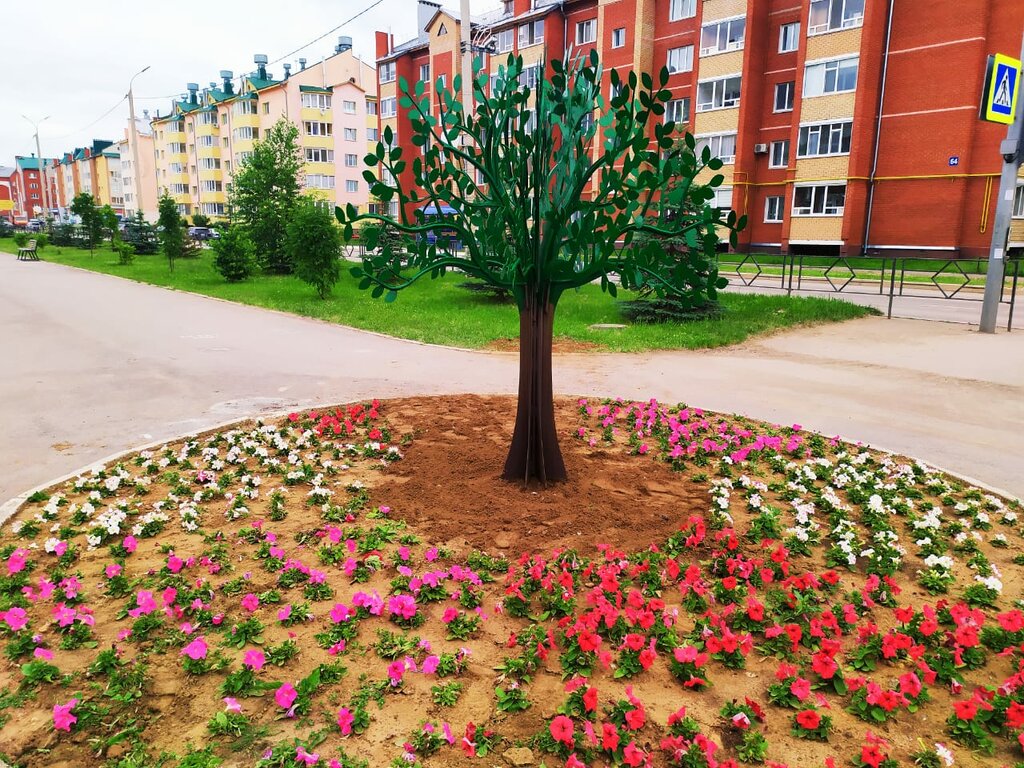 Dekorasyon ve süsleme, onur panosu Древо памяти, Neftekamsk, foto