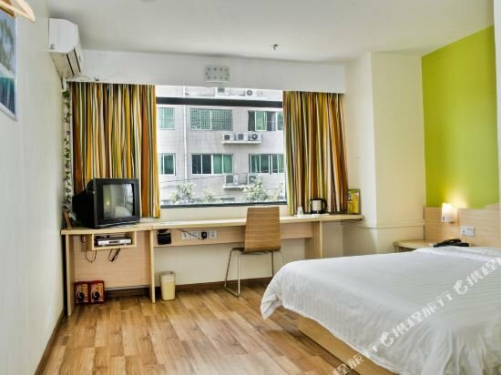 Otel 7 Days Inn Shanghai Songjiang New Town Subway Stat, Şanghay, foto