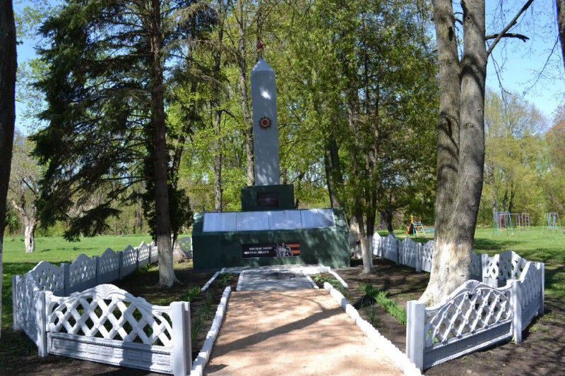 Anıt, heykel Погибшим в Великой Отечественной войне 1941-1945 гг., Lipetskaya oblastı, foto