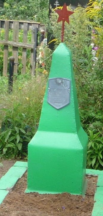 Anıt, heykel Братская могила, Krichev, foto