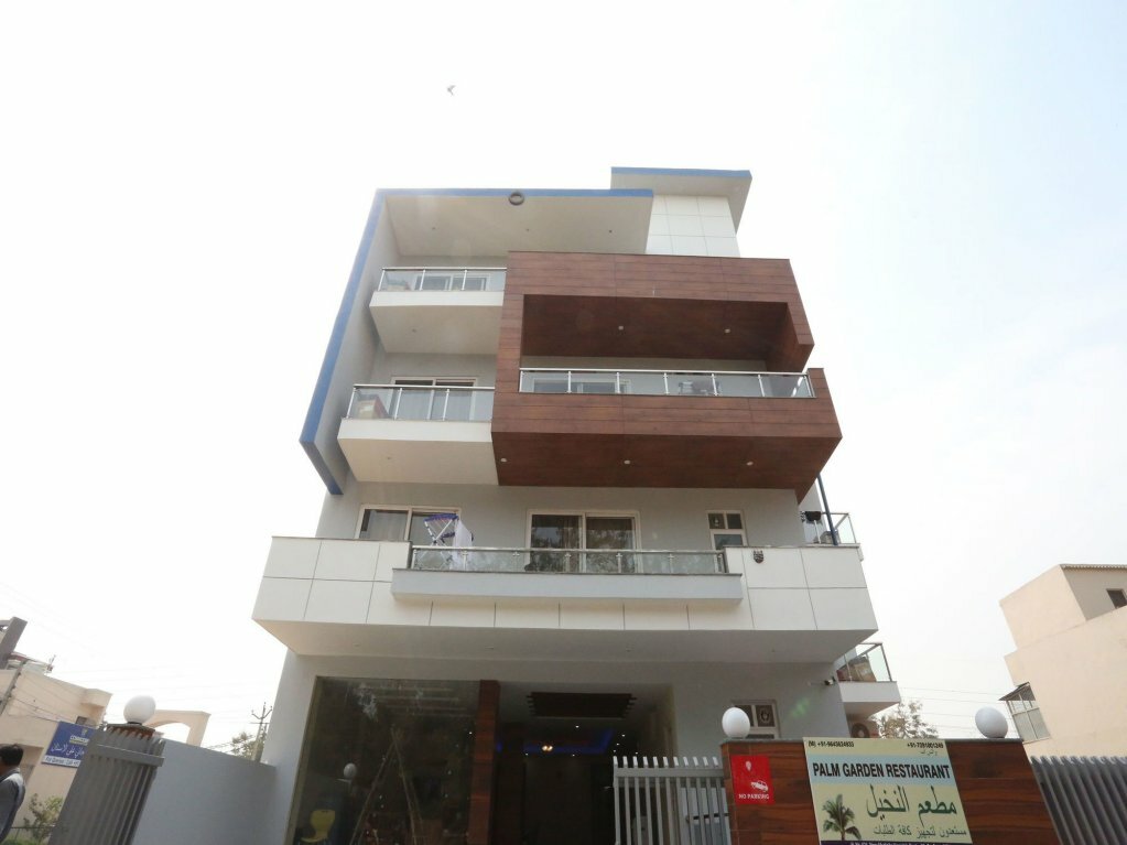 Otel Oyo Flagship 12081 Palm Garden Suites, , foto