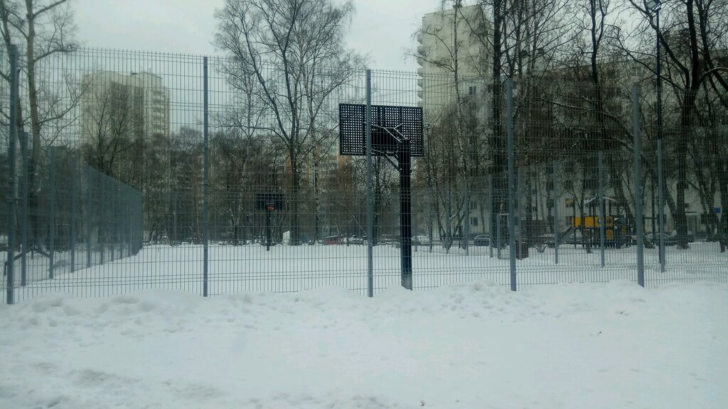 Spor alanı Баскетбольная площадка, Moskova, foto
