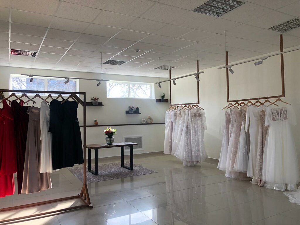 Düğün mağazası La Núvia, Cherkessk, foto