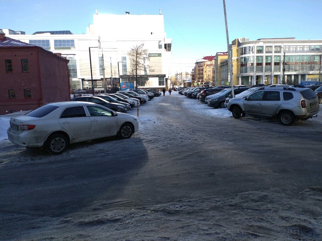 Otoparklar Parking lot, Arhangelsk, foto