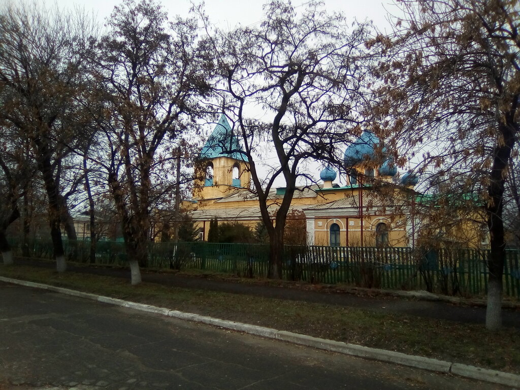 Ortodoks kiliseleri Свято-Духовский храм, Irmino, foto