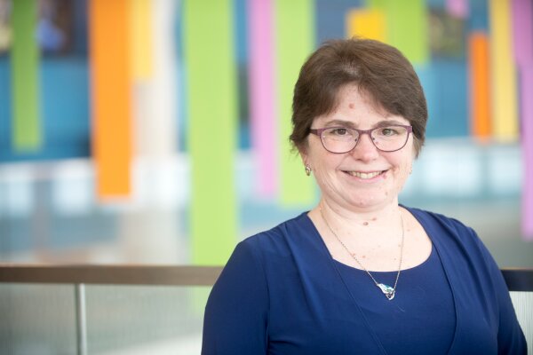 Tıp merkezleri ve klinikler Catherine Ward-Melver, Md, Ohio Eyaleti, foto