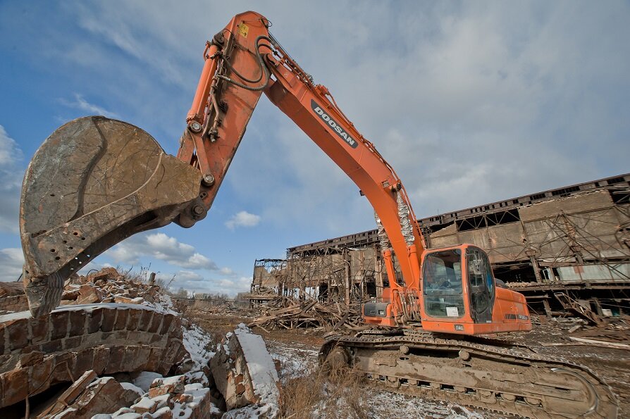 Bina yıkım hizmetleri SeverSpecStroyRemont, Kopeysk, foto