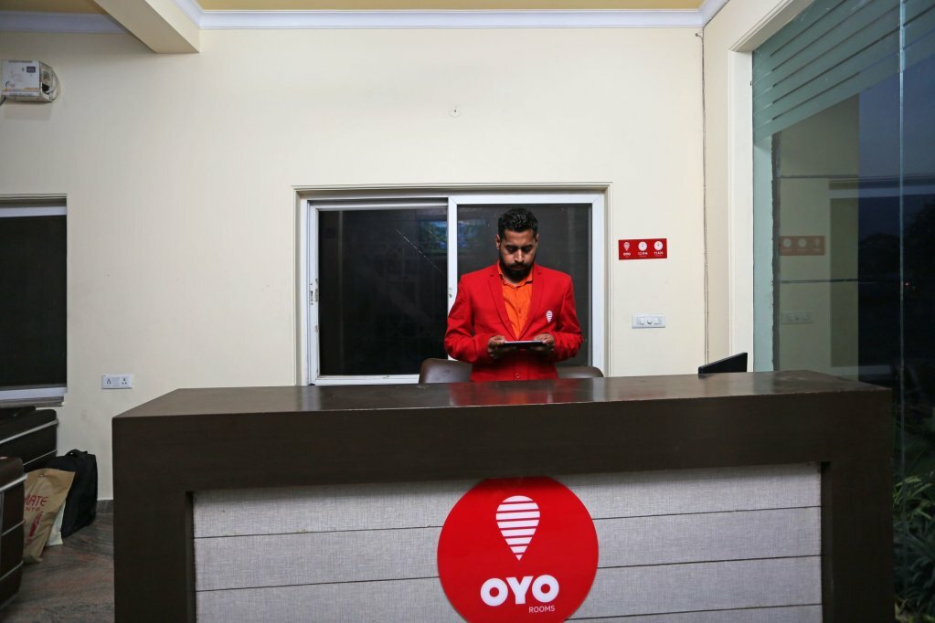 Otel Oyo 8240 Maan Residency, , foto