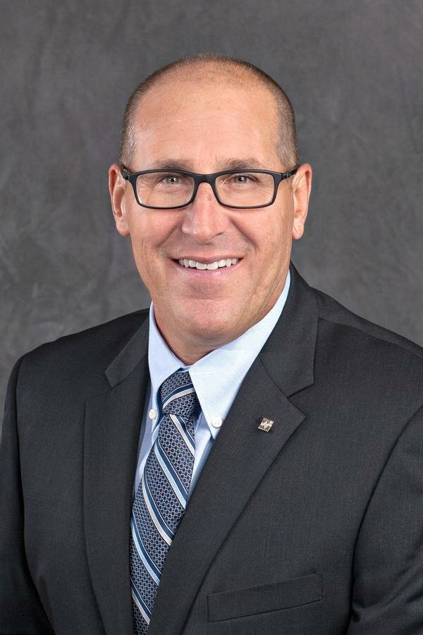 Yatırım fonu firmaları Edward Jones - Financial Advisor: Bryan L Neddoff, Aams™, Scottsdale, foto