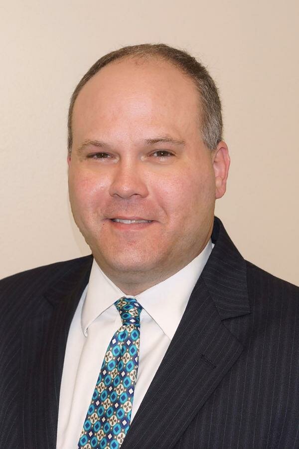 Yatırım fonu firmaları Edward Jones - Financial Advisor: Paul A Hickman, Aams™, Cleveland, foto