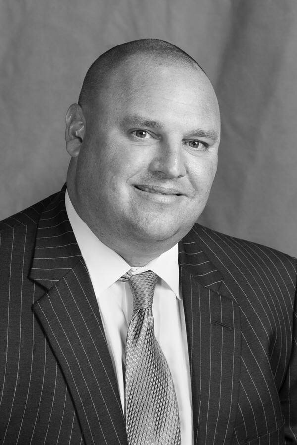 Yatırım fonu firmaları Edward Jones - Financial Advisor: Don Ahl, Ohio Eyaleti, foto