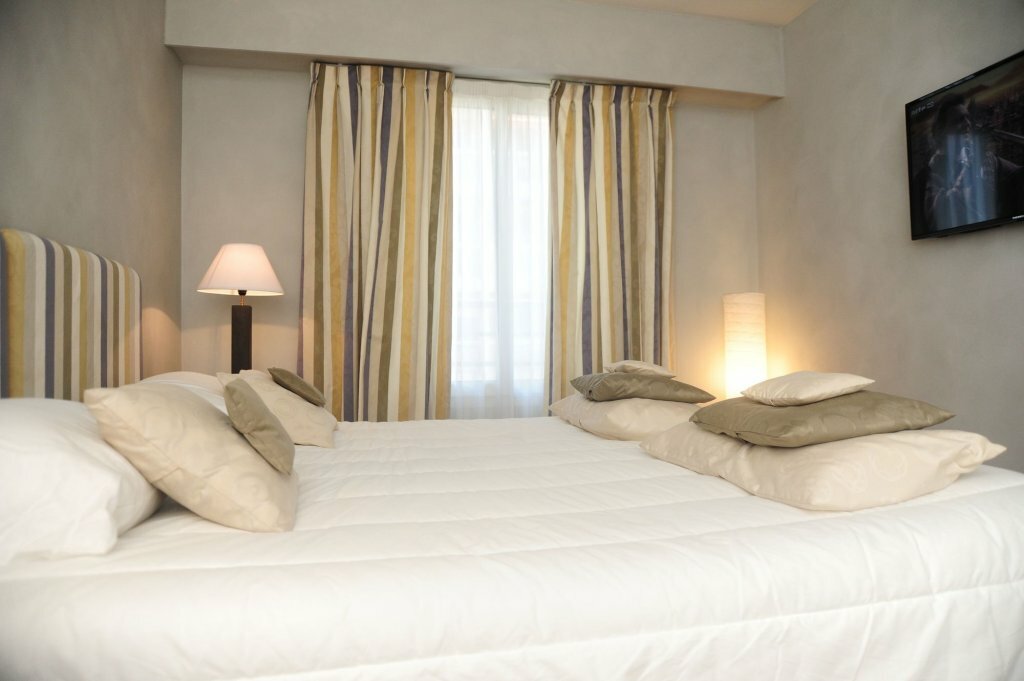 Otel Neotelia Pavillon Riviera, Cannes, foto