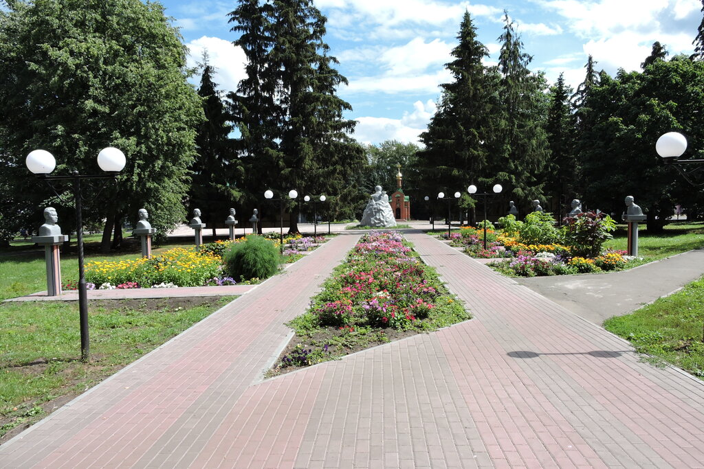 Anıt, heykel Героям-землякам, Spassk, foto