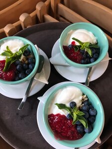 Frühstück by Bensweets Cafe (Holovna vulytsia No:78), kahve dükkanları  Svaliava'dan