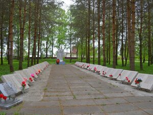 Павшим воинам в д. Погорелово (Vologda Region, Totemskiy munitsipalny okrug, derevnya Pogorelovo), anıt, heykel  Vologodskaya oblastından