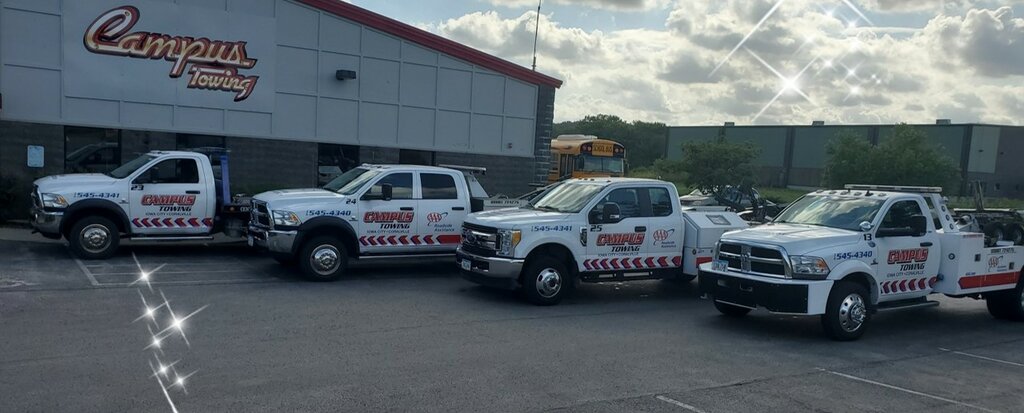 Jant ve lastikçiler Campus Towing, Coralville, foto