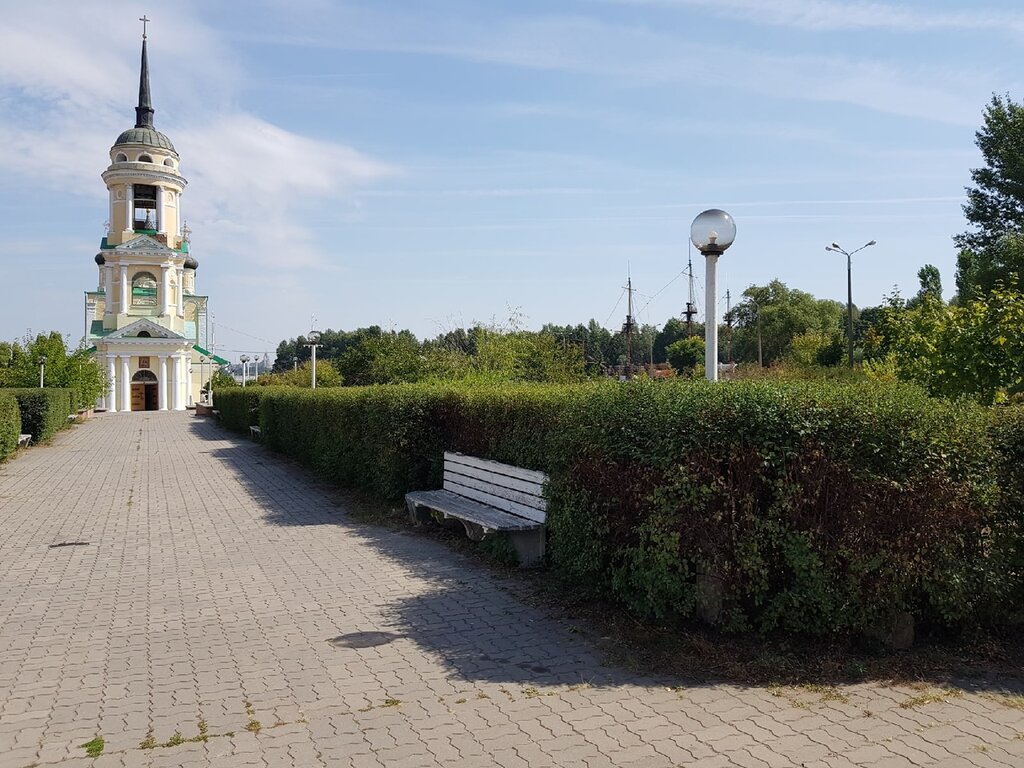 Meydan Петровская набережная, Voronej, foto