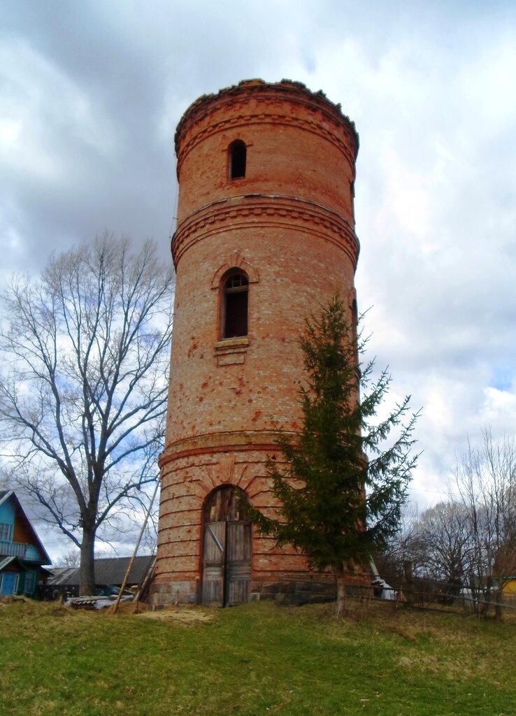 Mühendislik altyapısı Водонапорная башня, Pskovskaya oblastı, foto