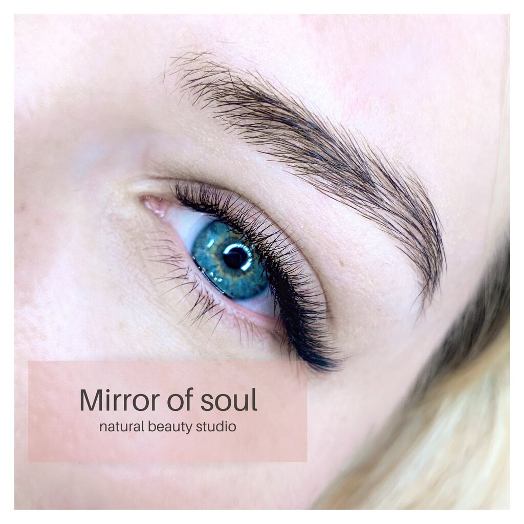 Kaş ve kirpik salonu Mirror Of Soul, Moskova, foto