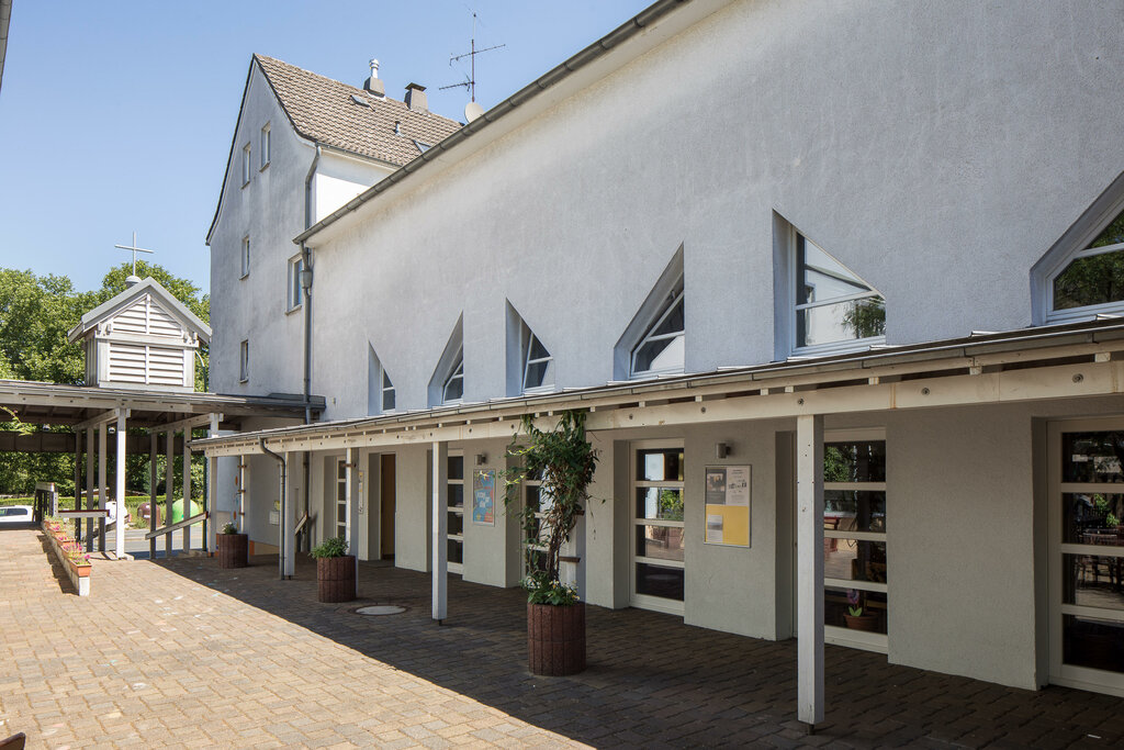 Dini dernekler Paul-Humbug-Gemeindehaus - Evangelische Kirchengemeinde Altenessen-Karnap, Essen, foto