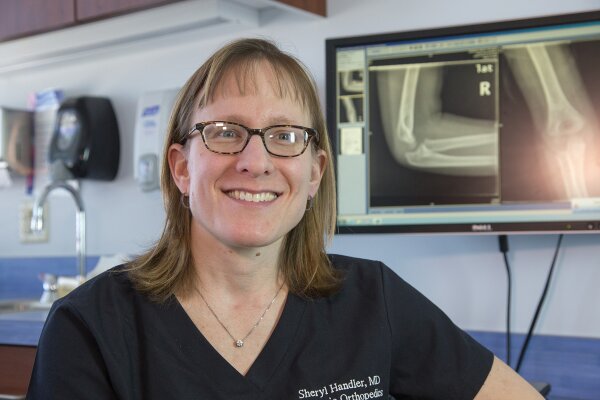 Tıp merkezleri ve klinikler Sheryl Handler-Matasar, Md, Ohio Eyaleti, foto