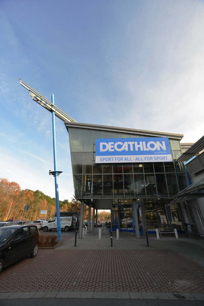 Fitness ve spor ekipmanı firmaları Decathlon Oldenburg, Oldenburg, foto