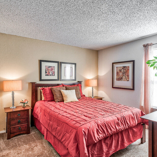 Emlak ofisi Raintree Apartments, Lexington, foto