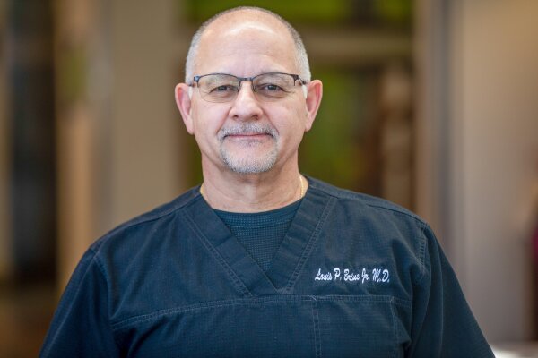 Çocuk poliklinikleri Louis Brine, Jr., Md, Faap, Youngstown, foto