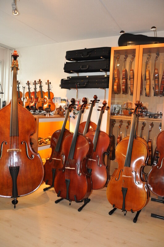 Müzik enstrumanların tamiri Cornelis B D Smit Strijkinstrumenten Vof, Drachten, foto