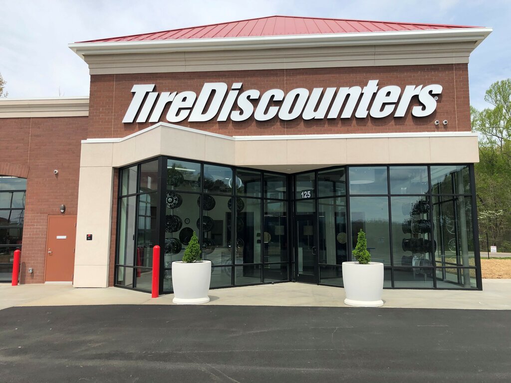 Otomobil kliması firmaları Tire Discounters, Tennessee Eyaleti, foto