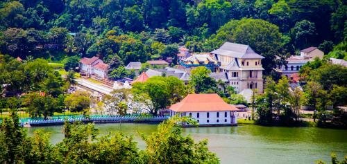 Otel Lake Corner Inn, Kandy, foto