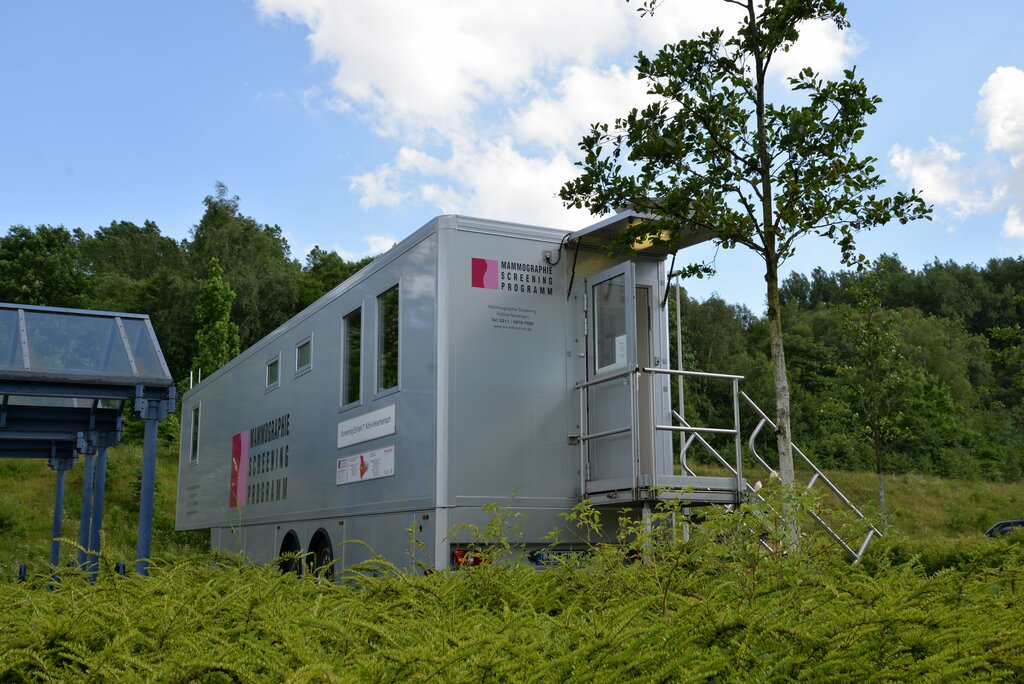 Tıbbi laboratuvarlar Mammobil - Screening-Einheit 7, Kerpen, foto