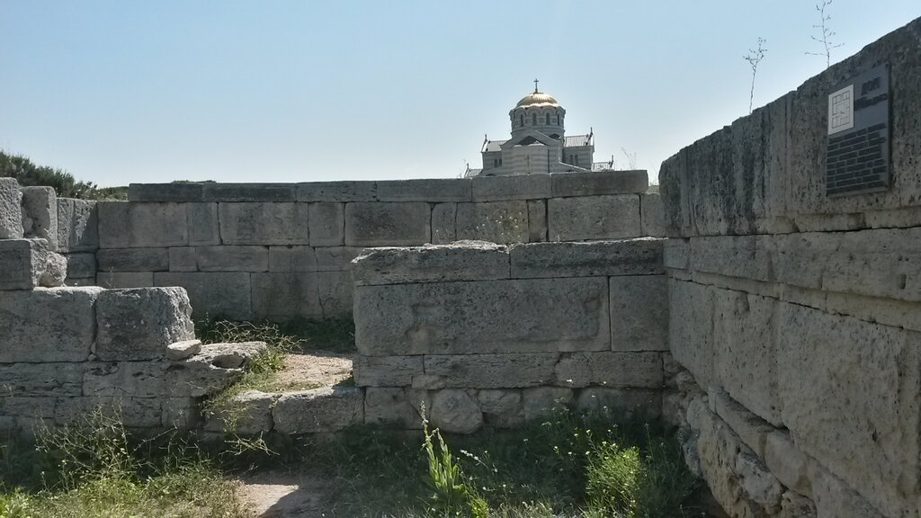 Turistik yerler Здание III века до нашей эры, Sevastopol, foto